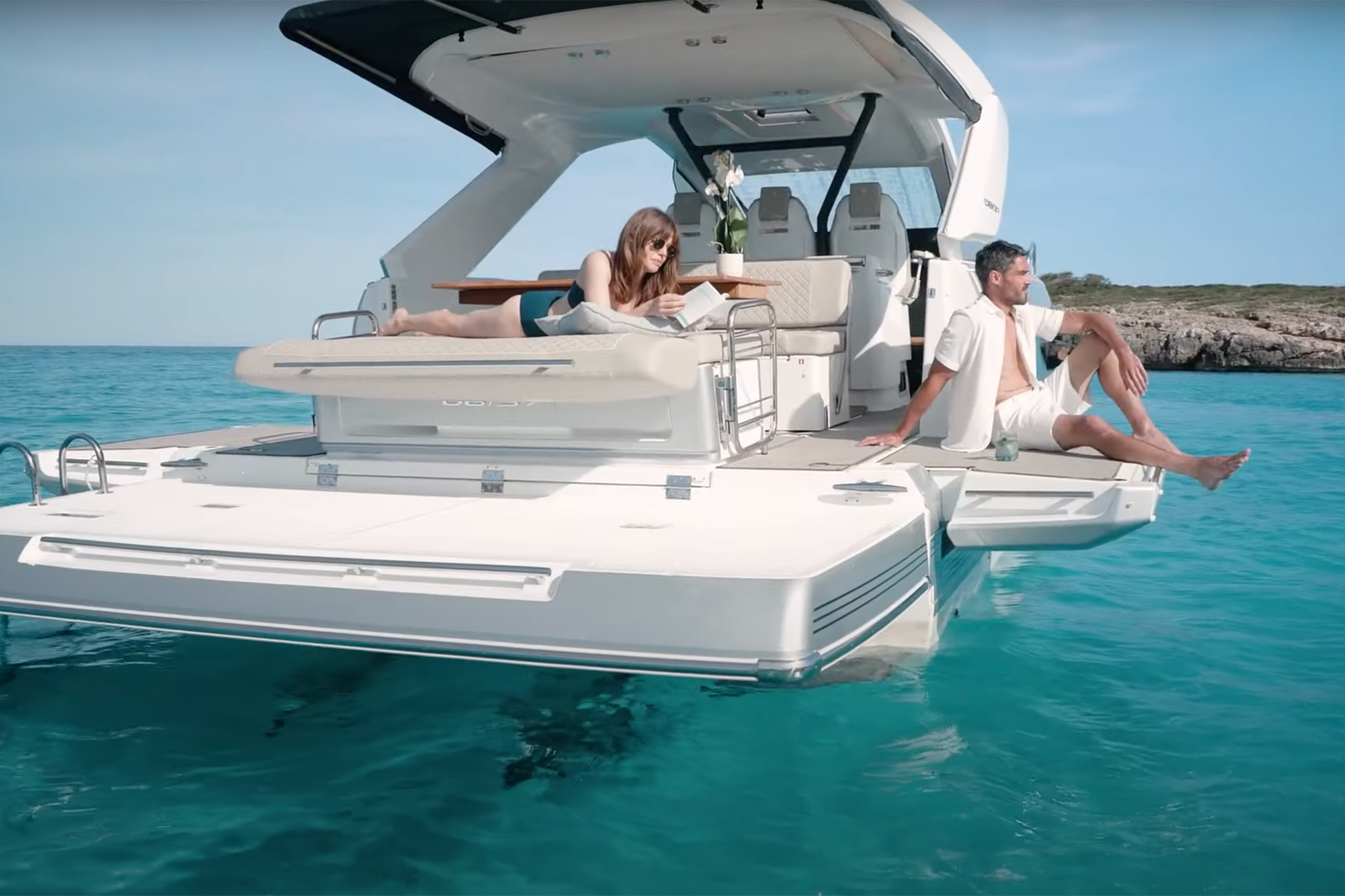 Bareboat and Near-Coastal Powerboat Course | NauticEd